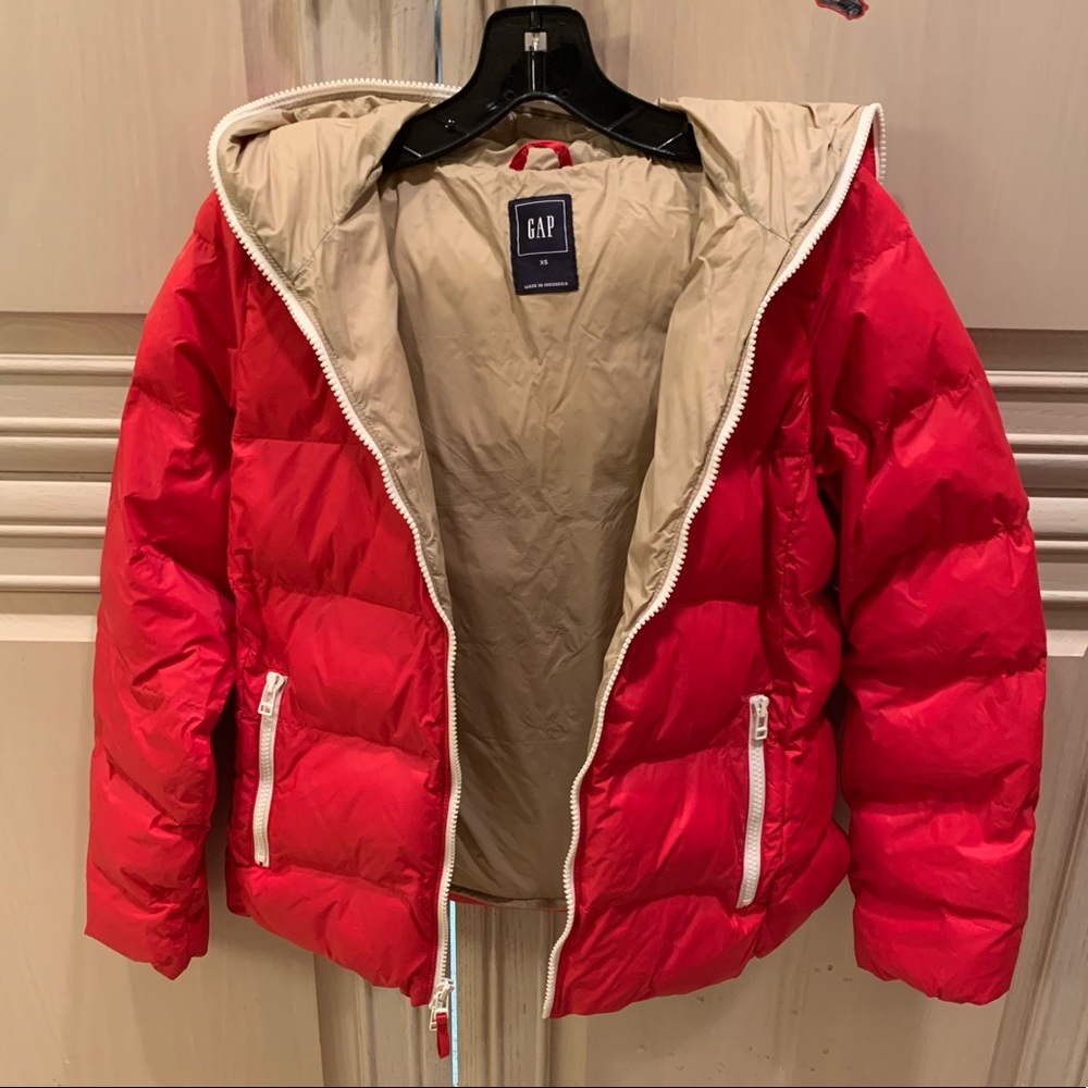 Red Gap Puffer Jacket With Hood - Gem